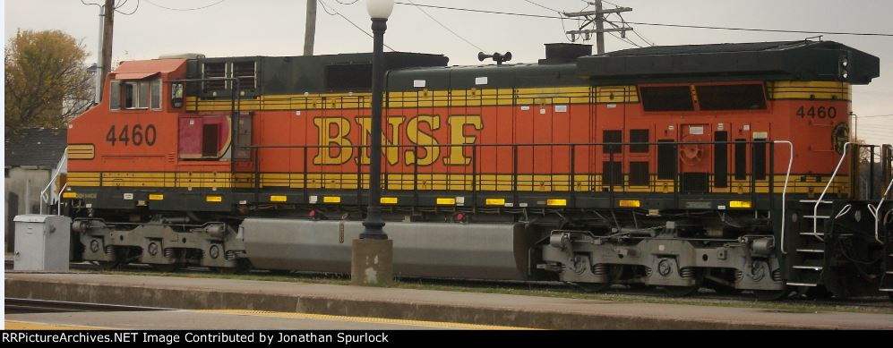 BNSF 4460, conductor's side